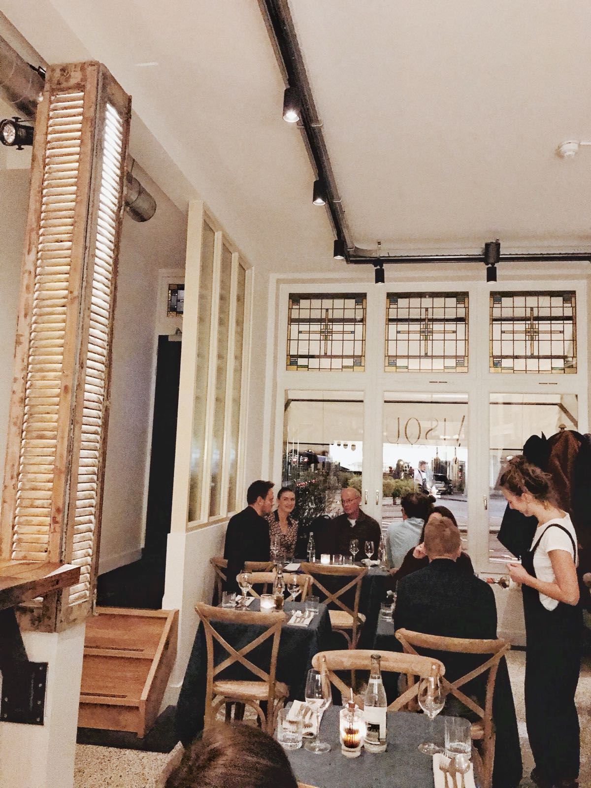 Nieuw in Amsterdam Zuid: restaurant Visque Amsterdam - Barts Boekje