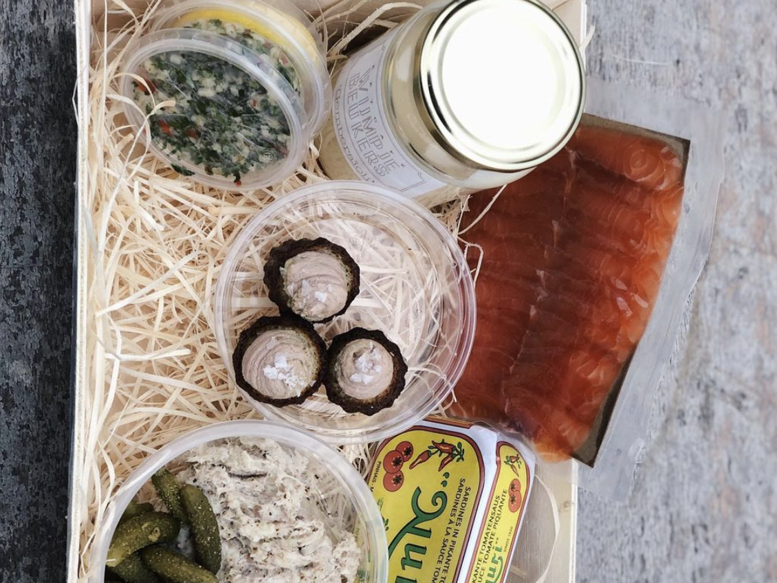 De Pijp Borrelt door met een heuse borrelbox van Sjefietshe, Brut de ...