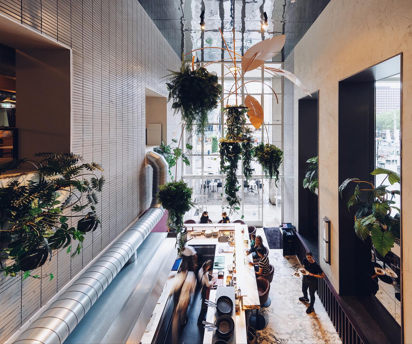 Bonjour. Je suis Jules. Een heerlijke nieuwe brasserie in Rotterdam ...