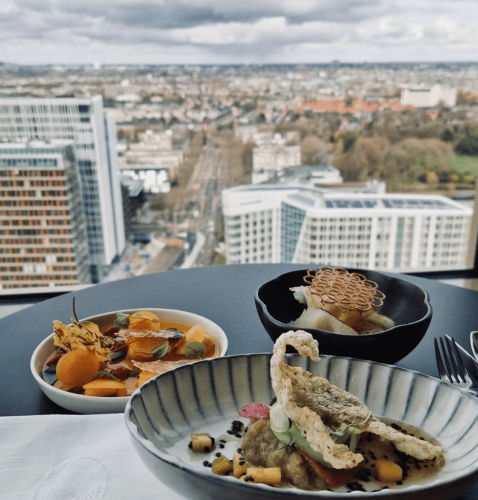 Het restaurant met een skybar: TWENTYSIX - Barts Boekje