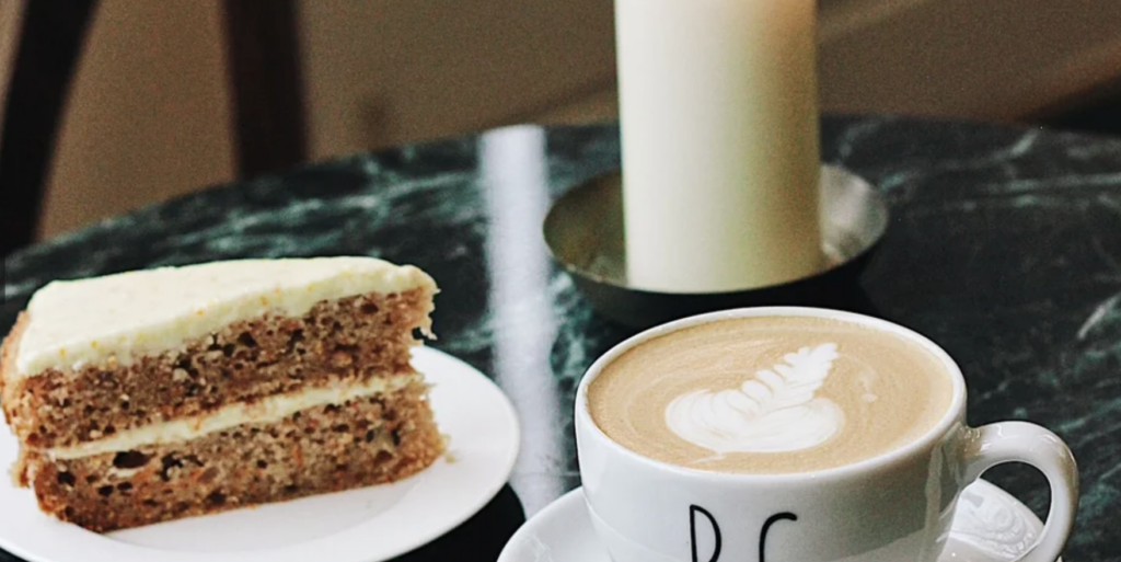 Sticky cinnamon rolls en specialty coffee bij Parkcafé in Nijmegen ...