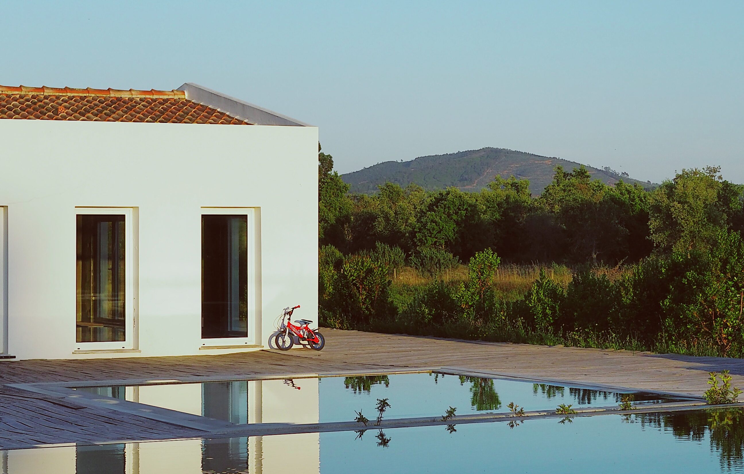 Craveiral is a farmhouse in Portugal that you won't want to leave ...
