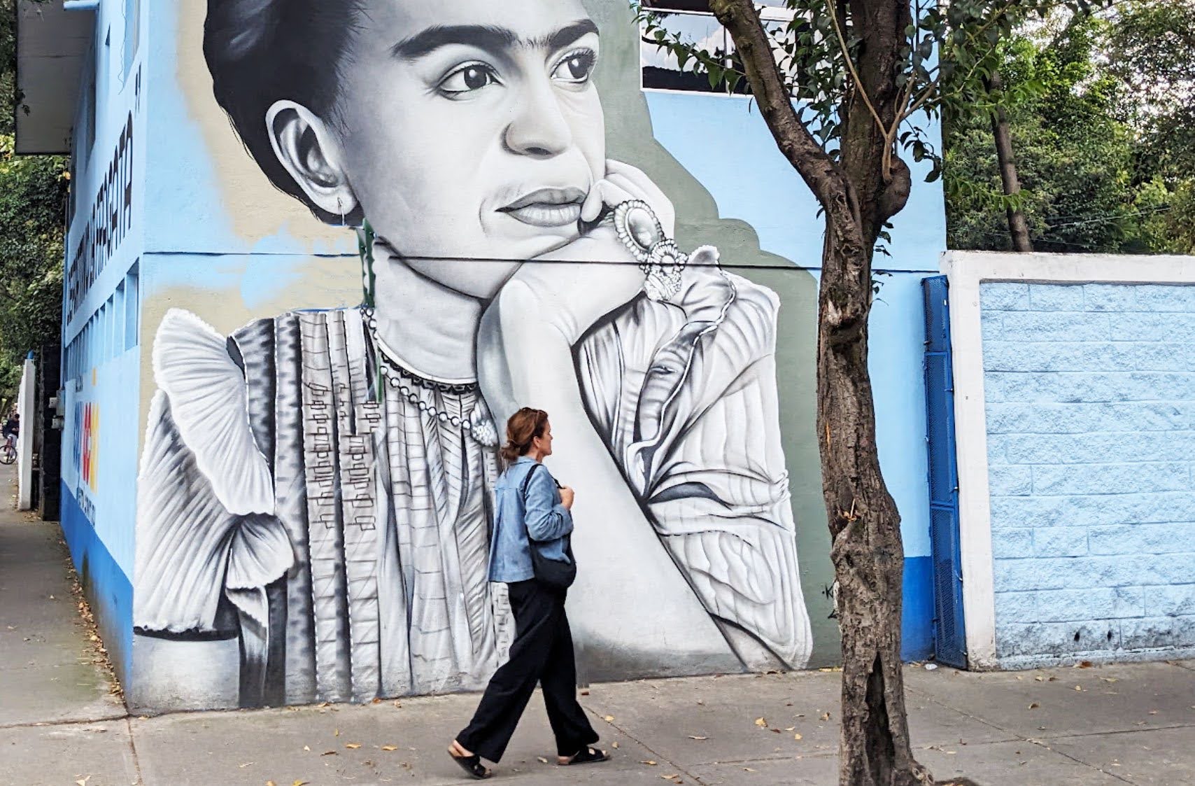 SUITCASE STORIES: Heidi Smets van Cobo&Co - Barts Boekje